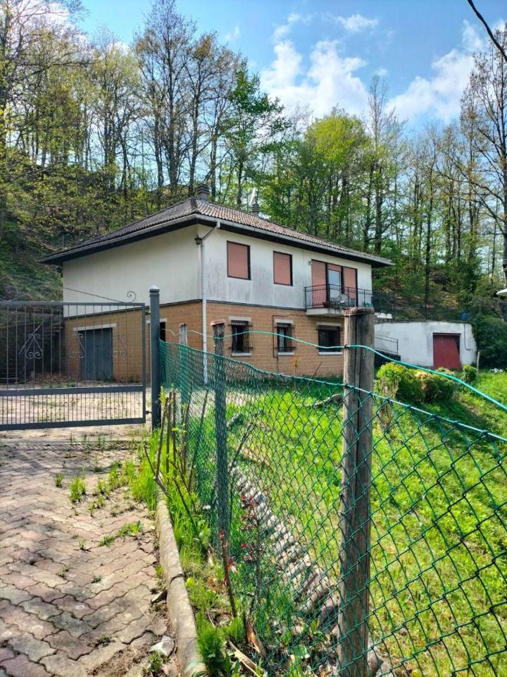 Villa in vendita a San Benedetto Val Di Sambro