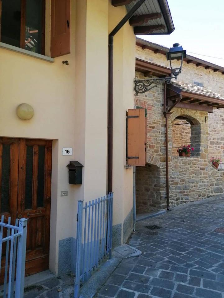 Casa indipendente in vendita a San Benedetto Val Di Sambro