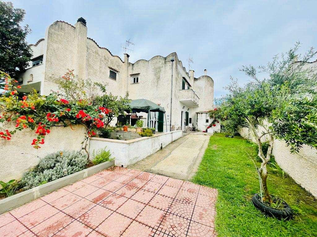 Porzione di villa in vendita a Ardea