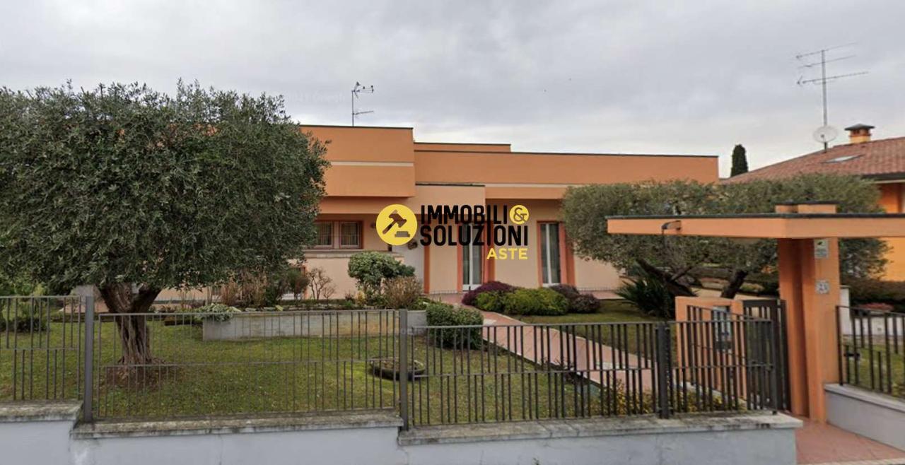 Appartamento in vendita a Desenzano Del Garda