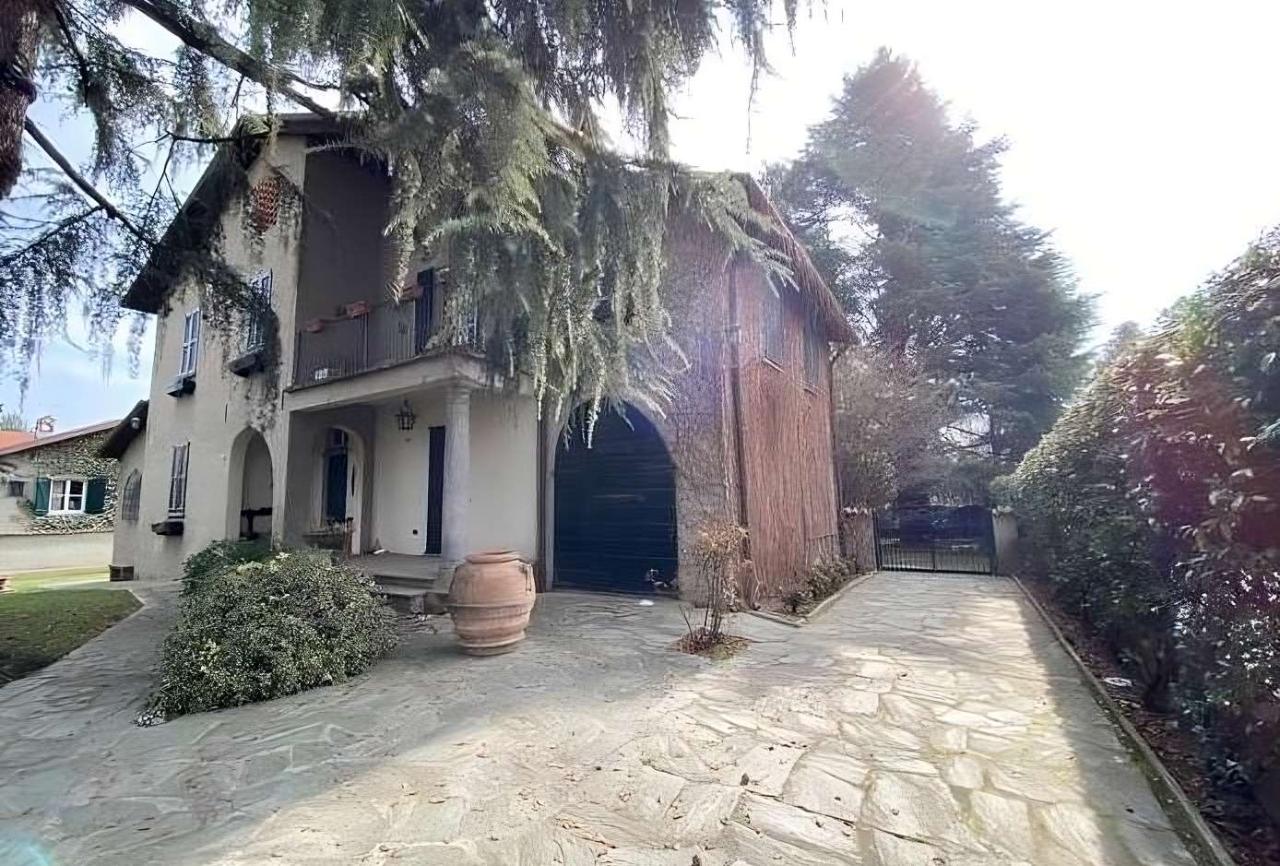 Appartamento in vendita a Carate Brianza