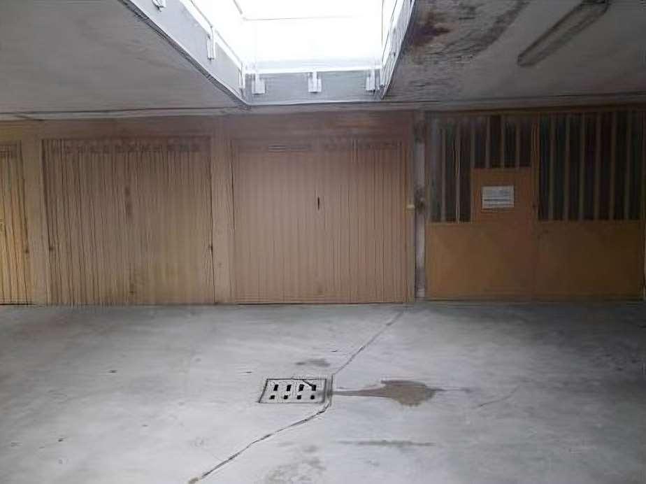 Garage - Posto auto in vendita a Limbiate