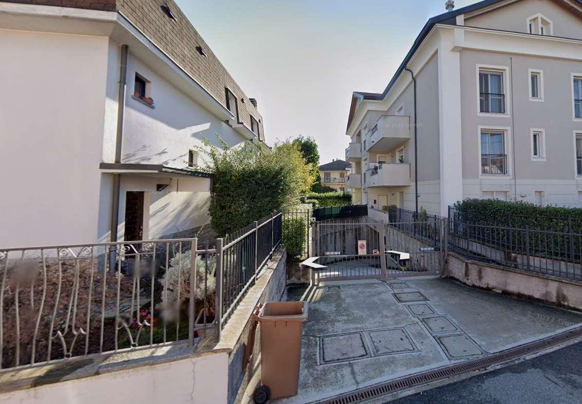 Garage - Posto auto in vendita a Arcore