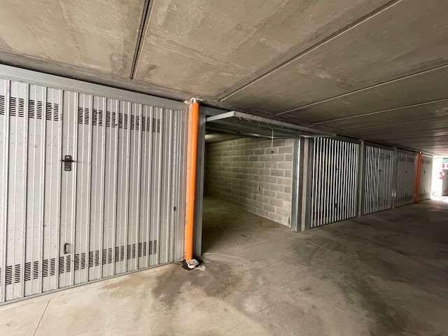 Garage - Posto auto in vendita a Villasanta