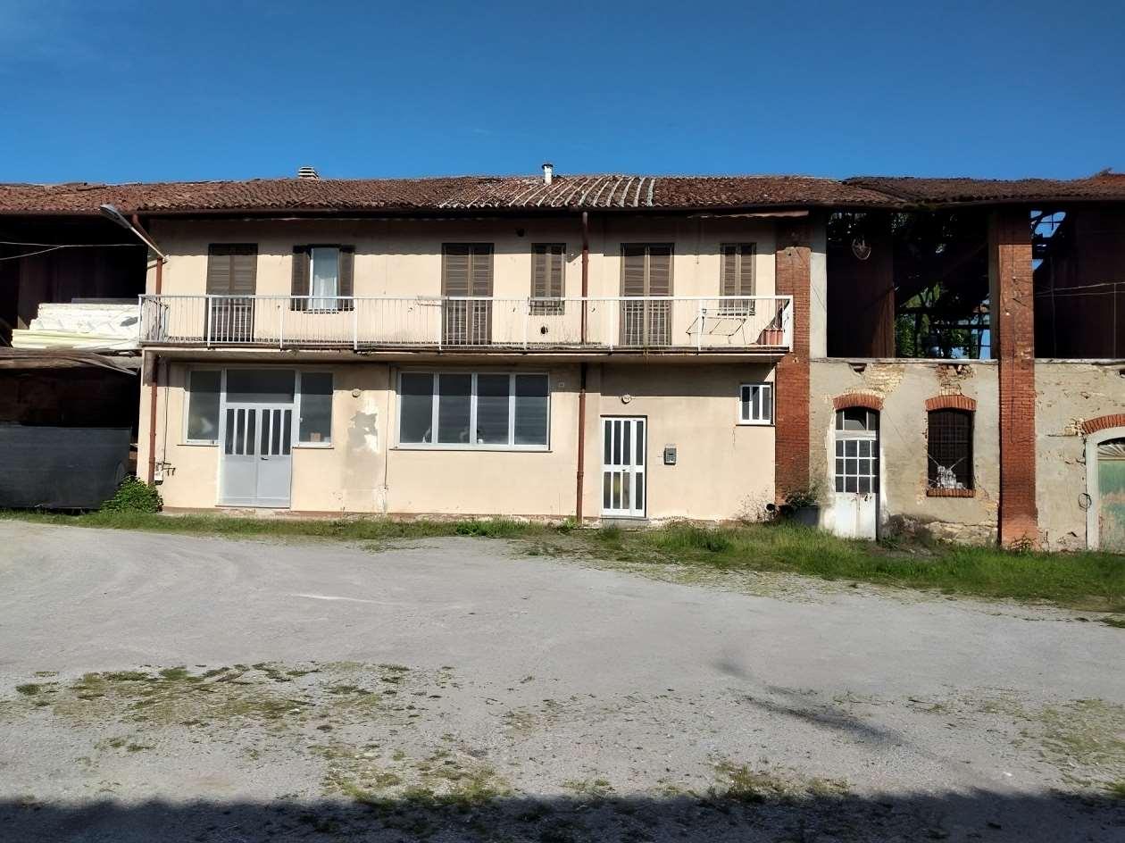 Appartamento in vendita a Besana In Brianza