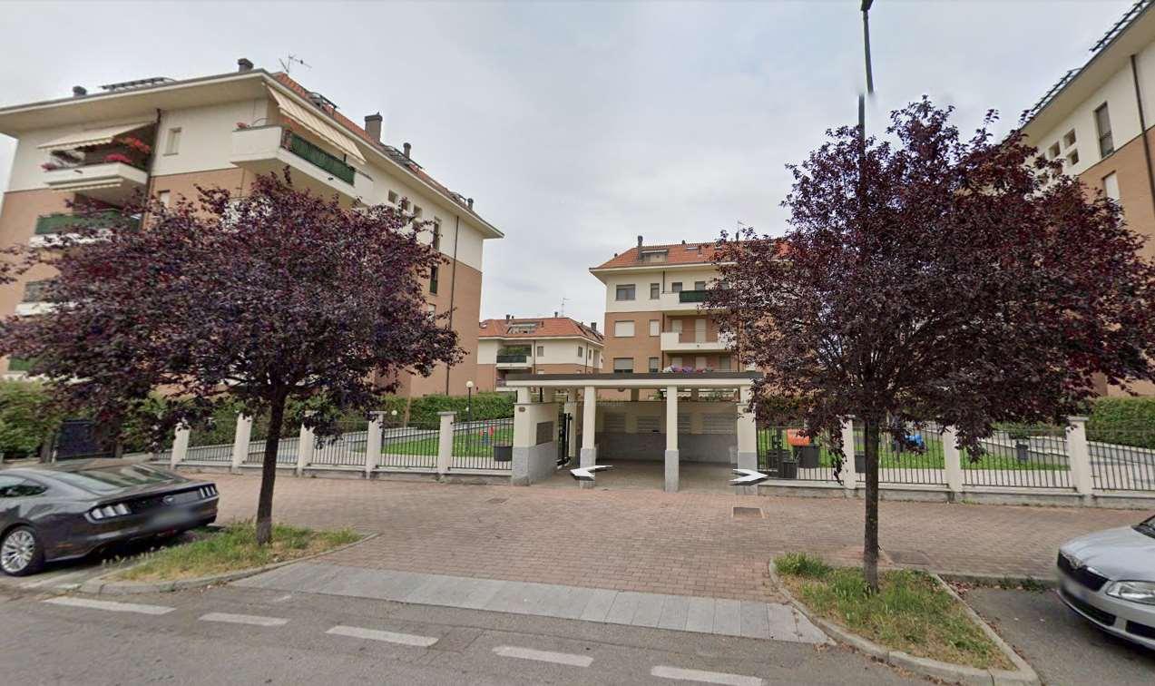 Garage - Posto auto in vendita a Limbiate