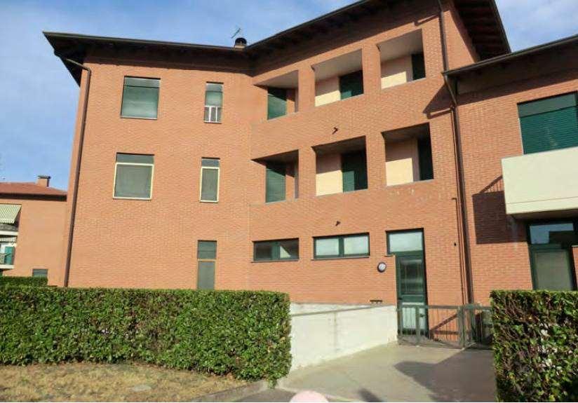 Garage - Posto auto in vendita a Robecchetto Con Induno