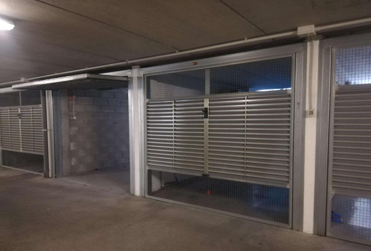 Garage - Posto auto in vendita a Brugherio