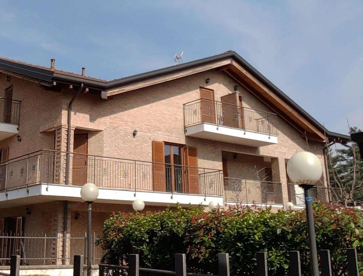 Appartamento in vendita a Barlassina