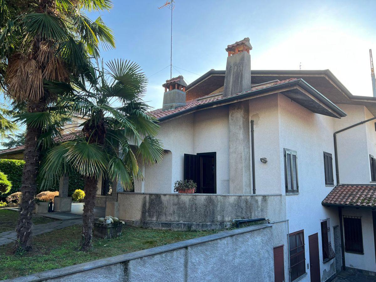 Casa indipendente in vendita a Cologno Monzese