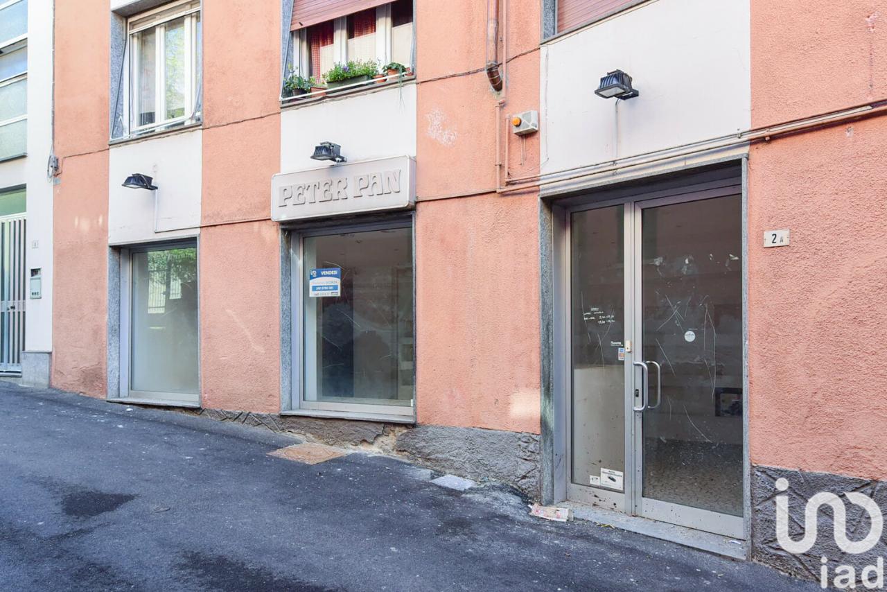 Negozio in vendita a Cantu'