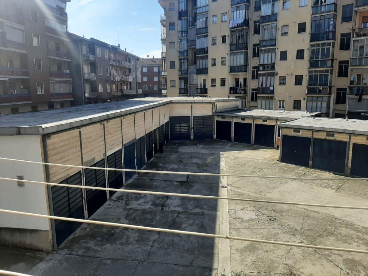 Box in vendita a Nichelino