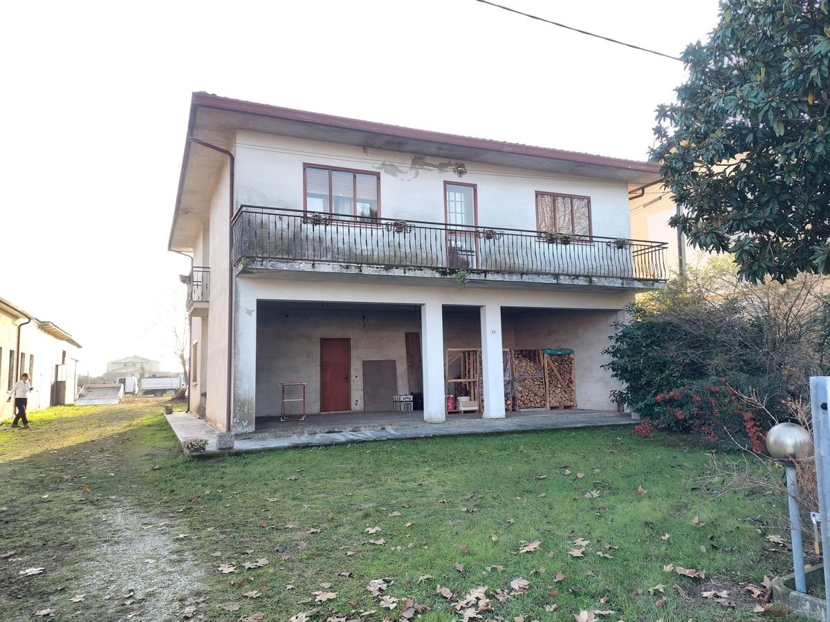 Villa in vendita a Paese