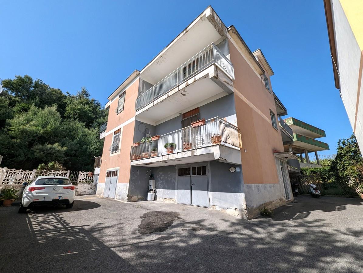 Appartamento in vendita a Monte Di Procida