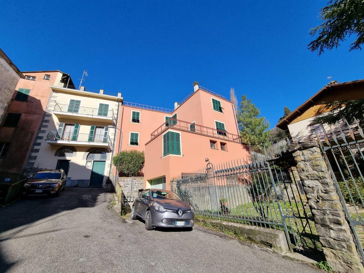 Villa in vendita a Borzonasca