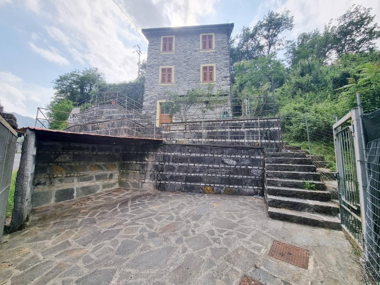 Villa in vendita a Moconesi