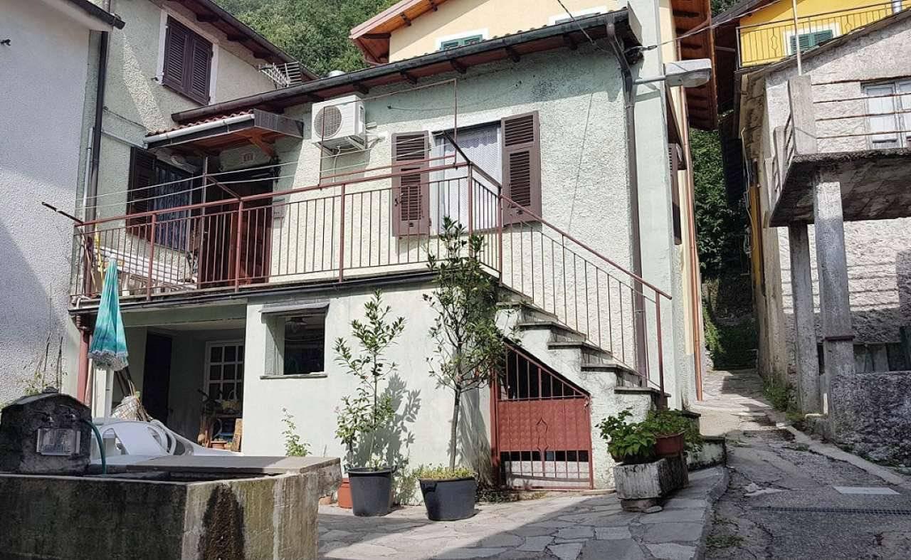 Casa indipendente in vendita a Lumarzo