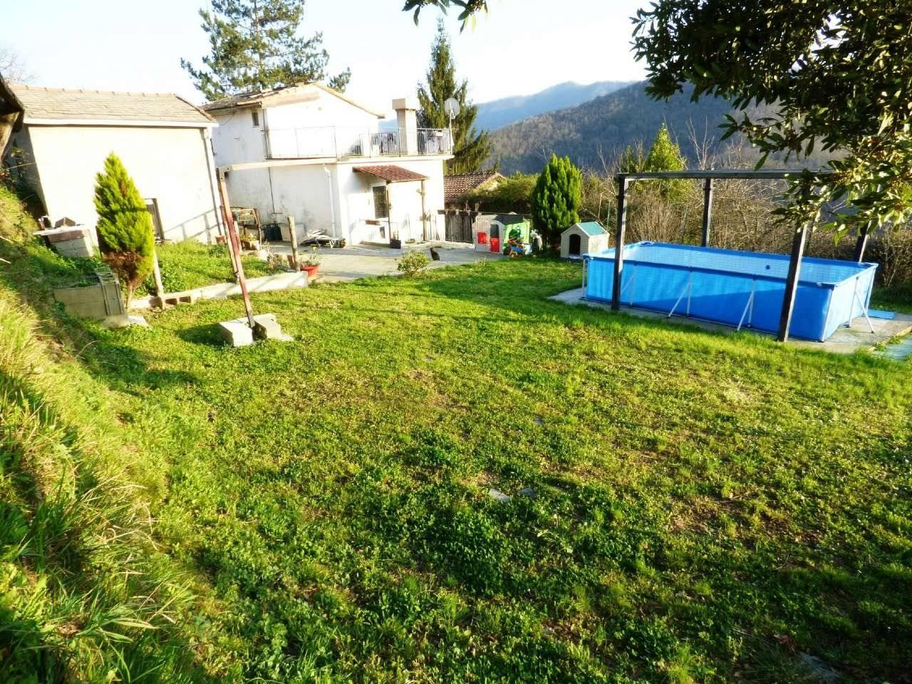 Casa indipendente in vendita a Neirone