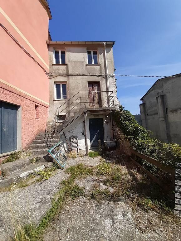 Casa indipendente in vendita a Tribogna