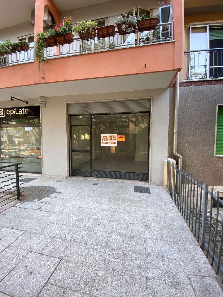 Negozio in vendita a Mantova