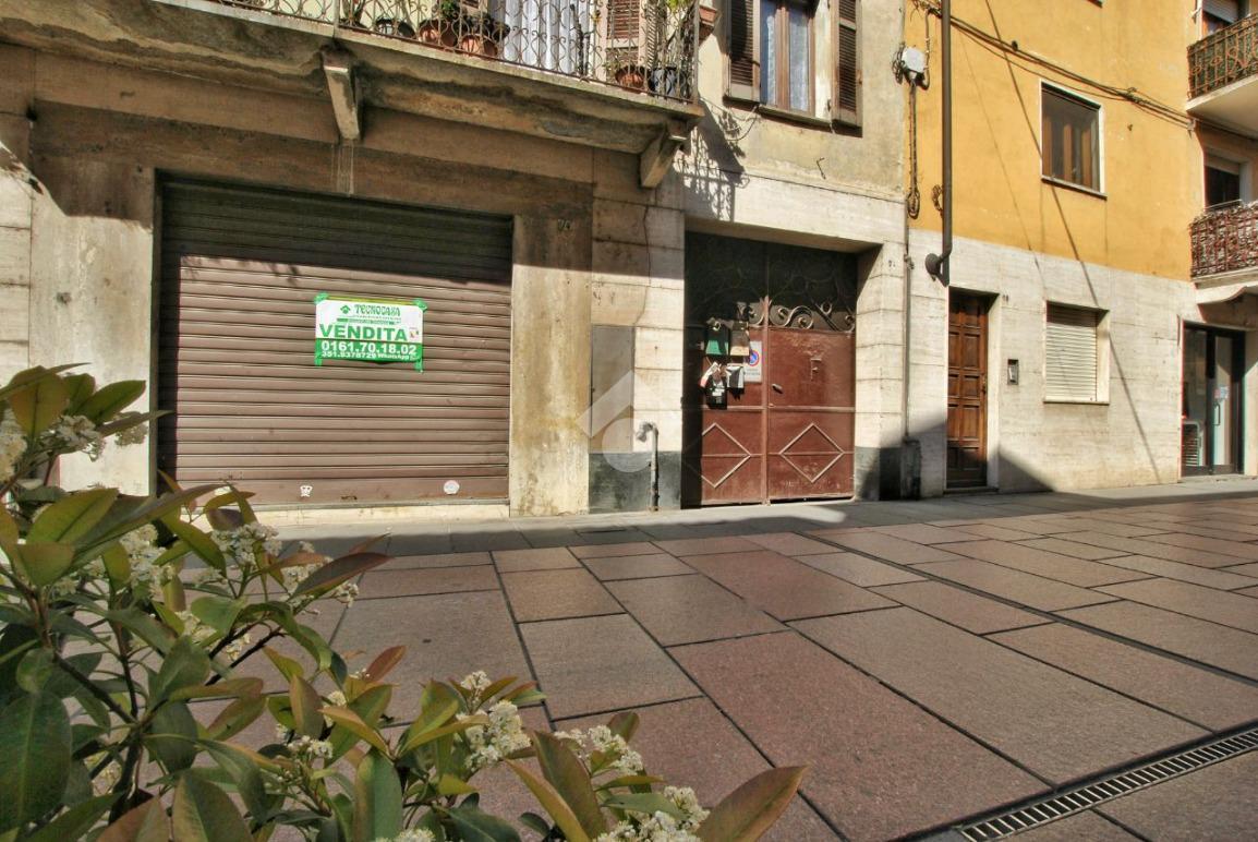 Negozio in vendita a Santhia'