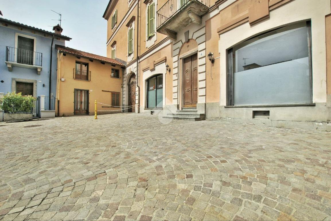 Negozio in vendita a Cavaglia'