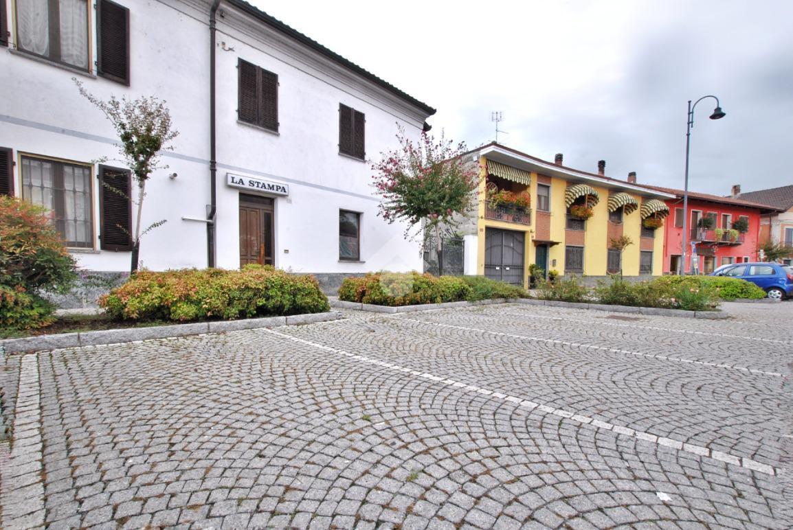 Negozio in affitto a Tronzano Vercellese