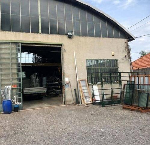Capannone in affitto a Samarate