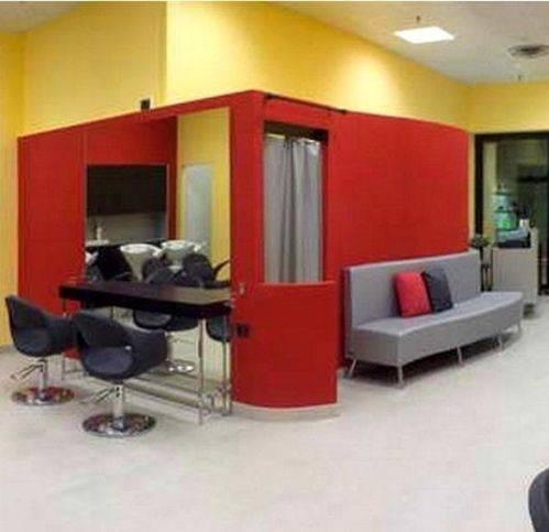 Locale commerciale in affitto a Ferno