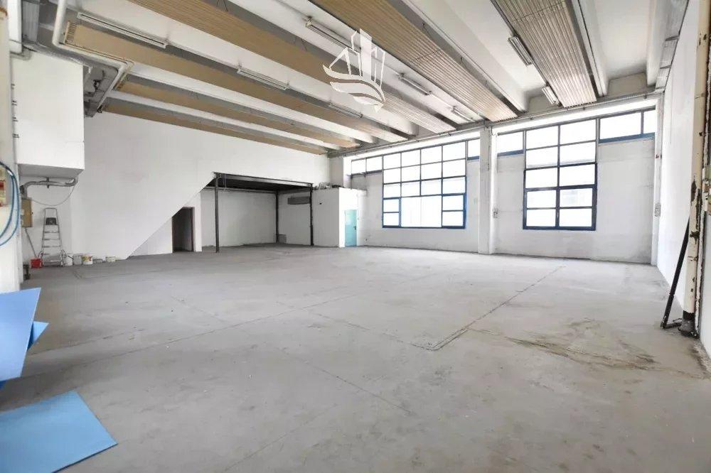 Magazzino in vendita a Bolzano