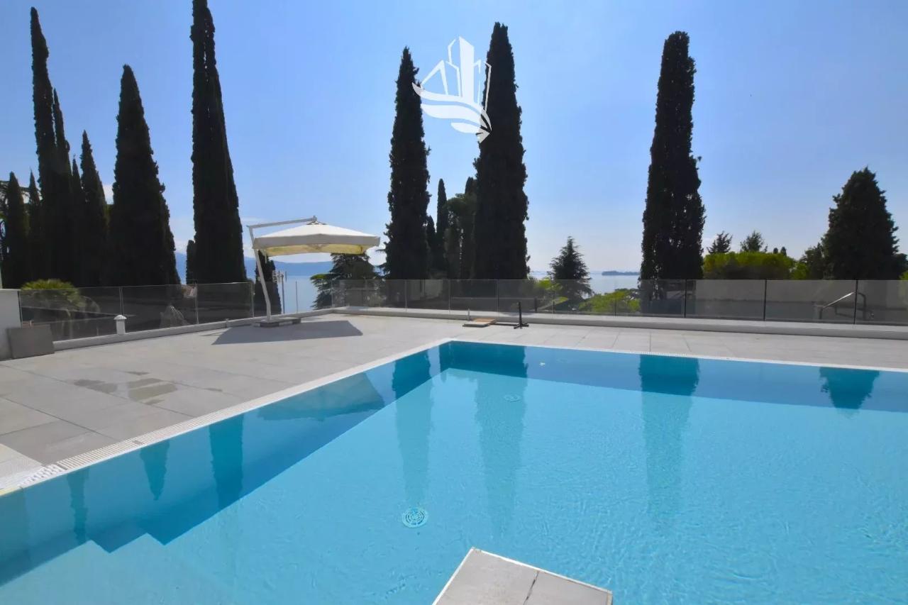 Appartamento in vendita a Gardone Riviera