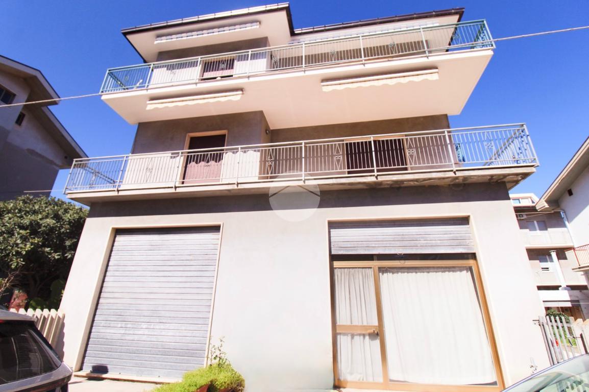 Bilocale in Via Antonelli 34, Pineto