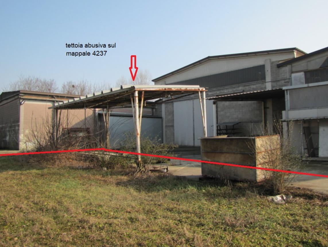 Capannone in vendita a Mozzanica