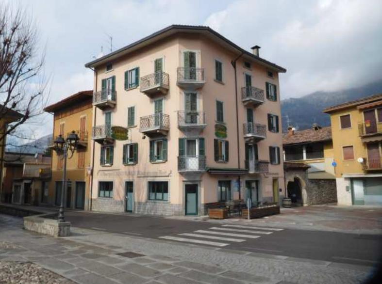 Palazzo in vendita a Fino Del Monte