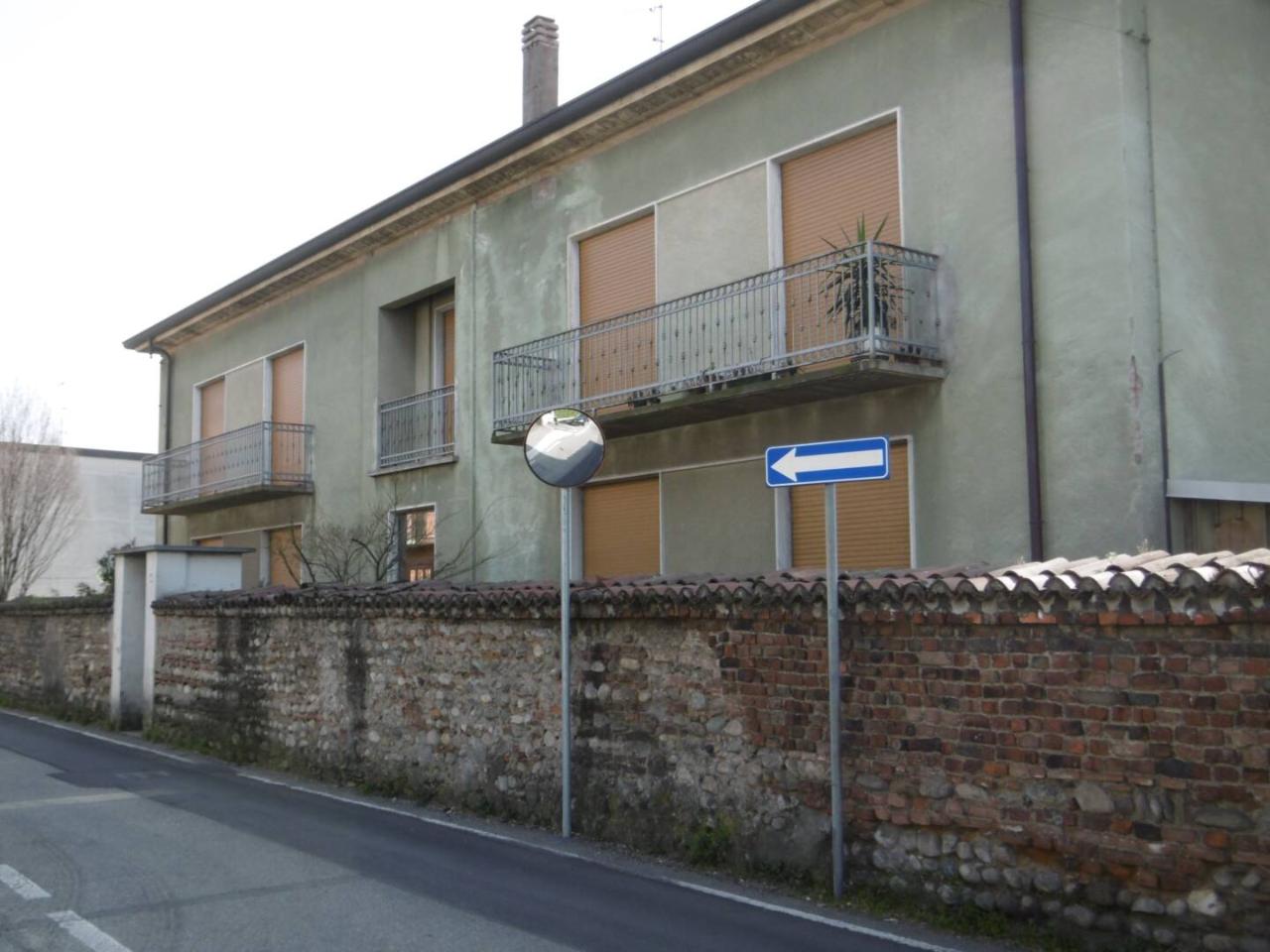 Palazzo in vendita a Cesano Maderno