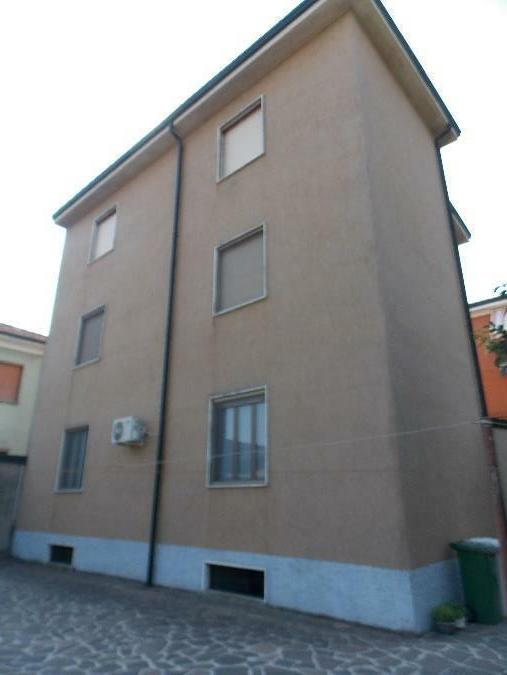 Appartamento in vendita a Locate Di Triulzi