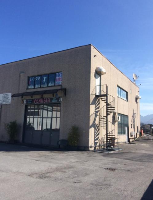 Negozio in vendita a Clusone