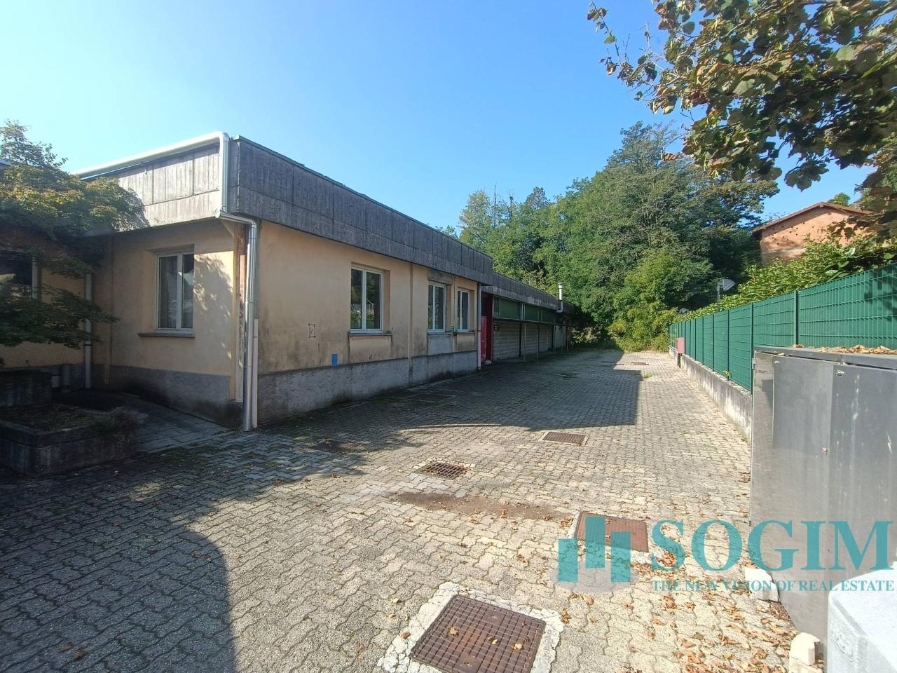 Capannone in vendita a Olgiate Comasco