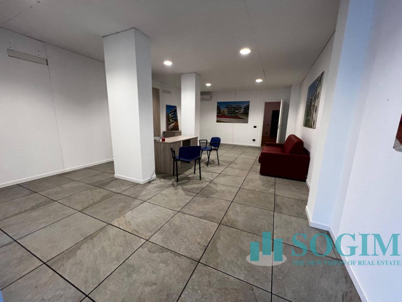 Negozio in vendita a Como