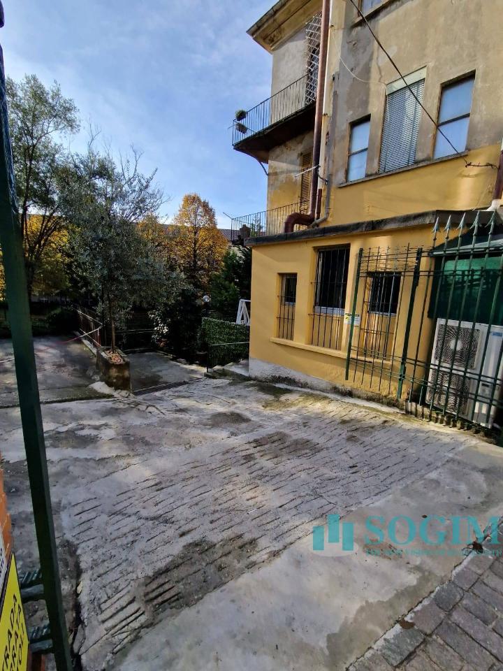 Laboratorio in vendita a Como