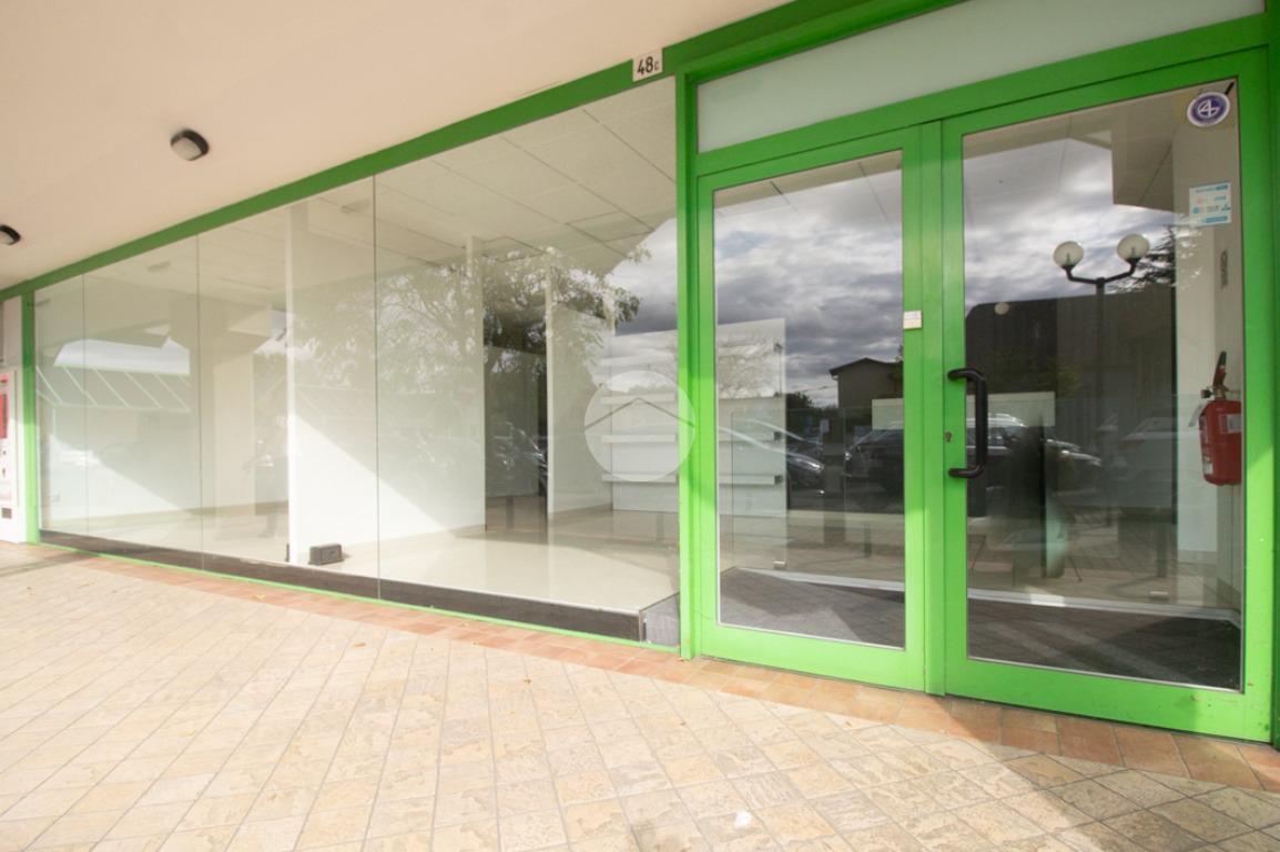 Negozio in vendita a Castenedolo