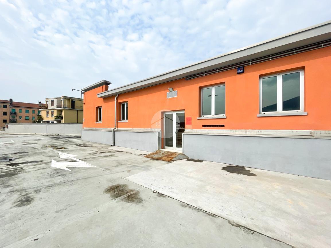 Ufficio in affitto a Brescia