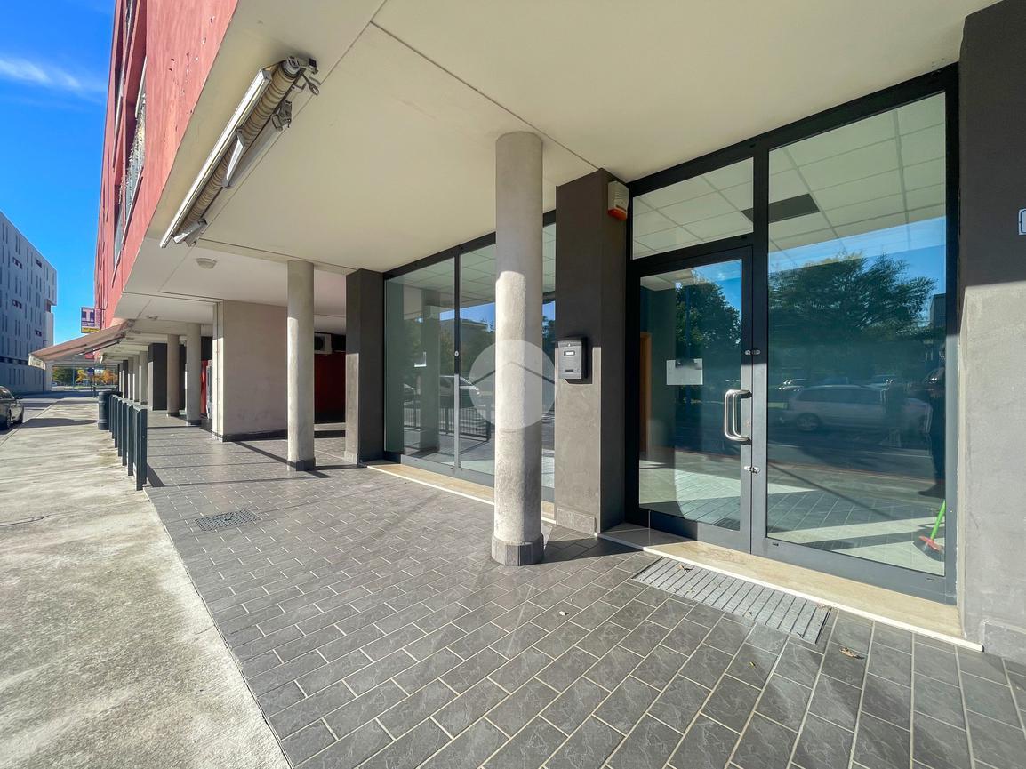 Negozio in affitto a Brescia