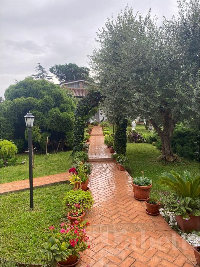 Villa in vendita a Aprilia