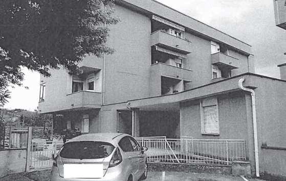 Ufficio in vendita a Foligno