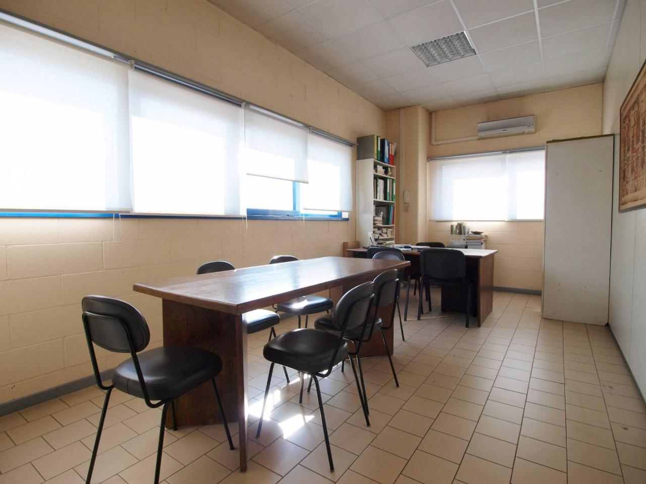 Ufficio in affitto a Calenzano