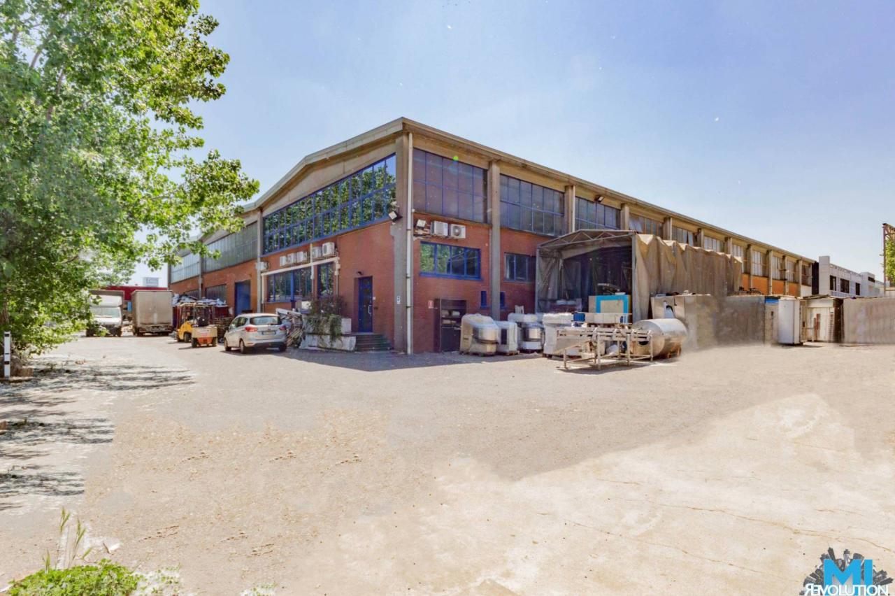 Capannone in vendita a Trezzano Sul Naviglio