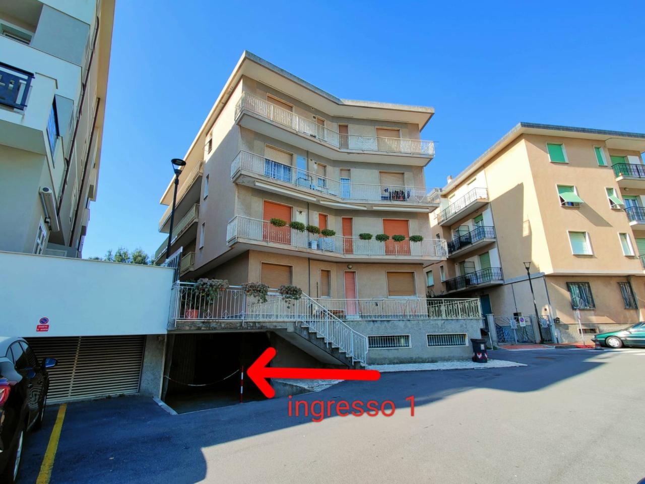 Magazzino in affitto a Spotorno
