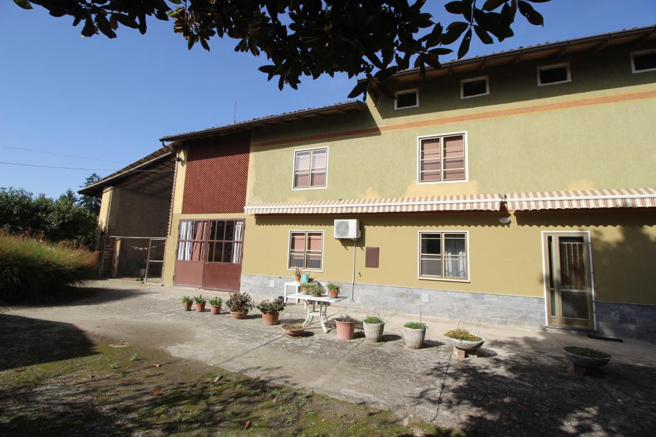 Villa in vendita a Villanova Monferrato