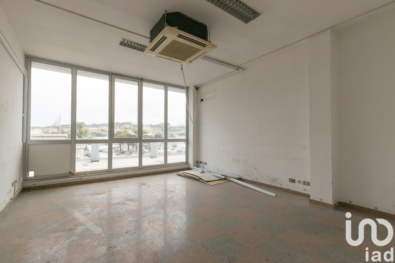 Ufficio in vendita a Ancona